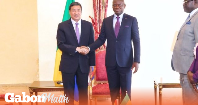 À Oyem, Oligui Nguema reçoit une délégation d’investisseurs chinois ...