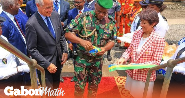 Le président de la Transition inaugure les projets industriels et ...